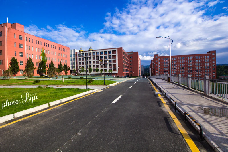 Hubei University of Automotive Technology HUAT - China Admissions